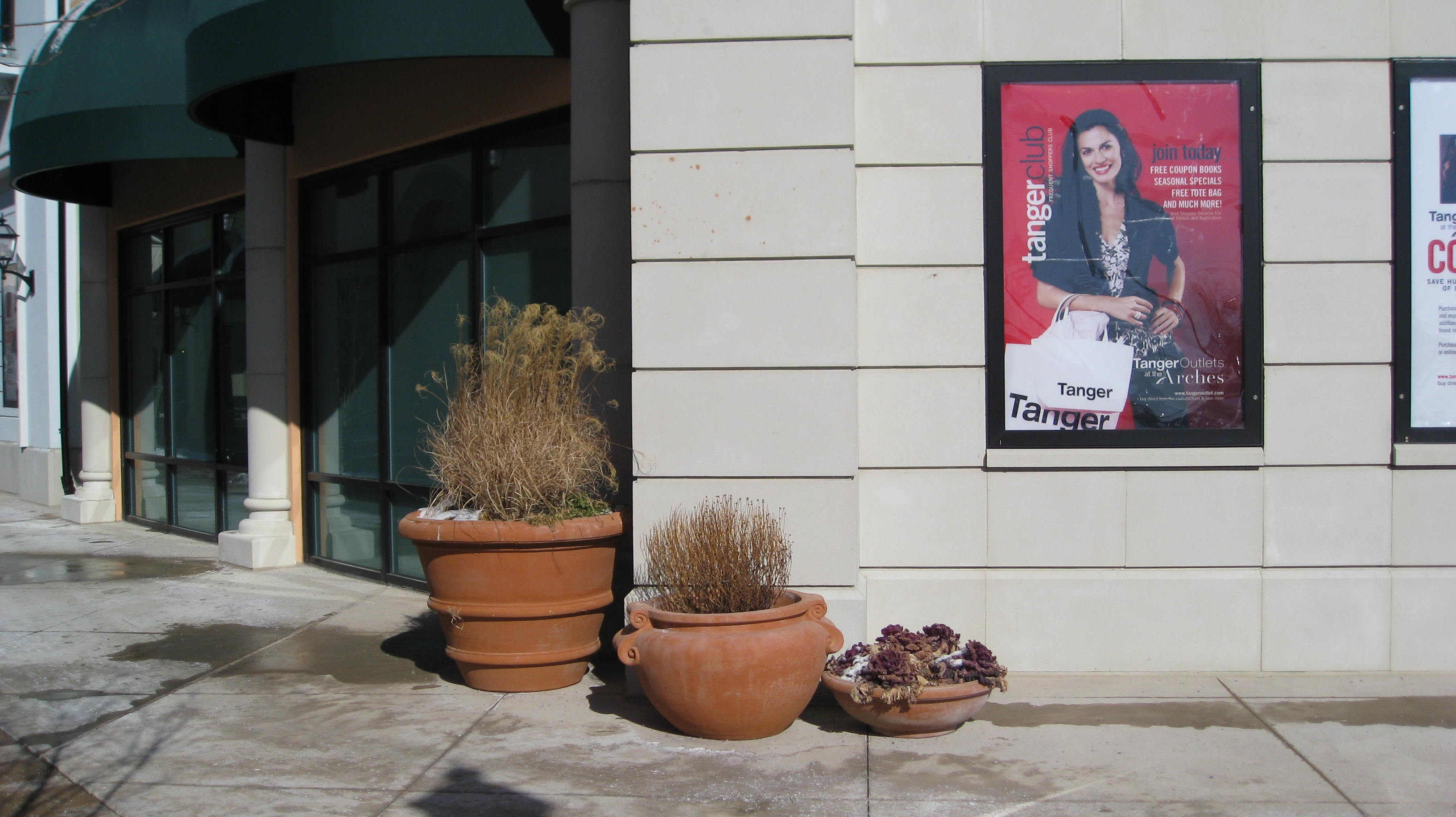 Gallery - Tanger Outlets at The Arches – Seibert-Rice