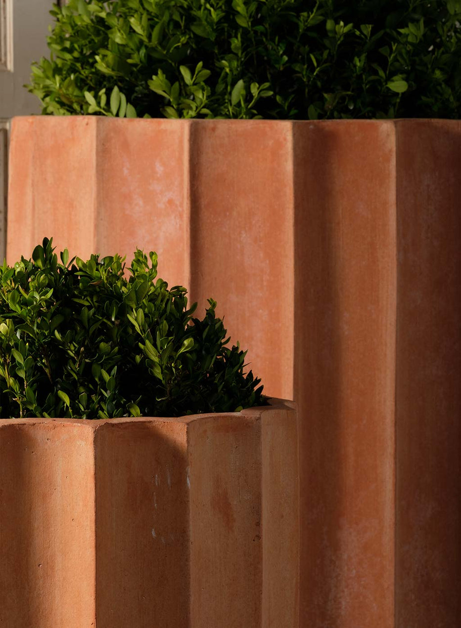 Column Planter by Billy Cotton – Seibert-Rice